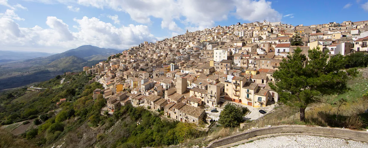 Visit Prizzi - storia arte tradizioni